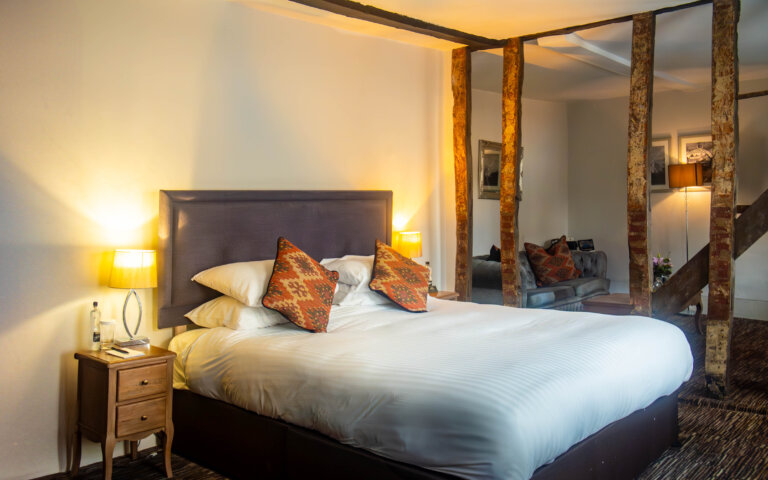 Hotel In Great Dunmow | The Saracens Head Hotel